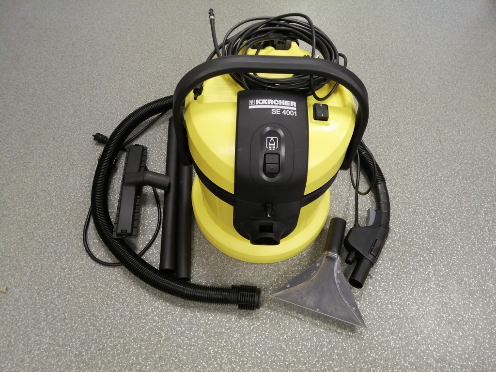Vysavač/tepovač Karcher SE 4001 4190 Kč