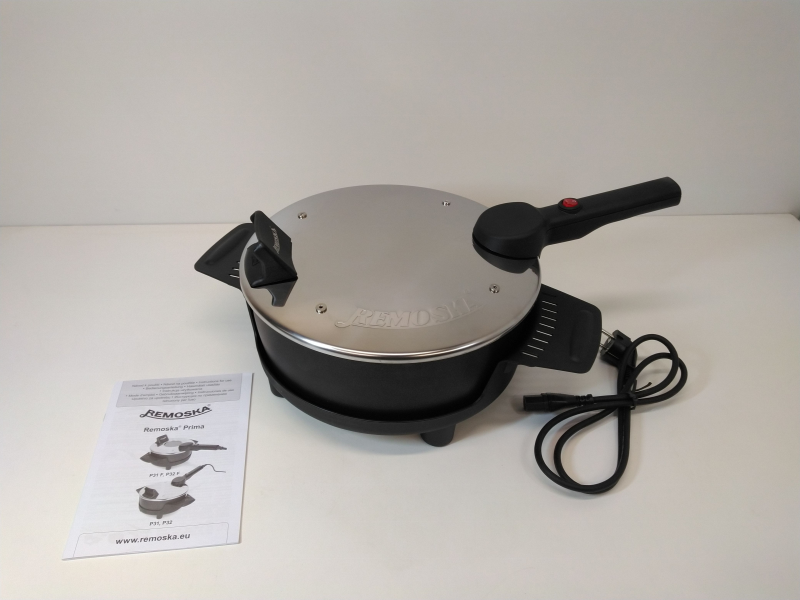 Remoska P32/01 4l Prima 1790 Kč